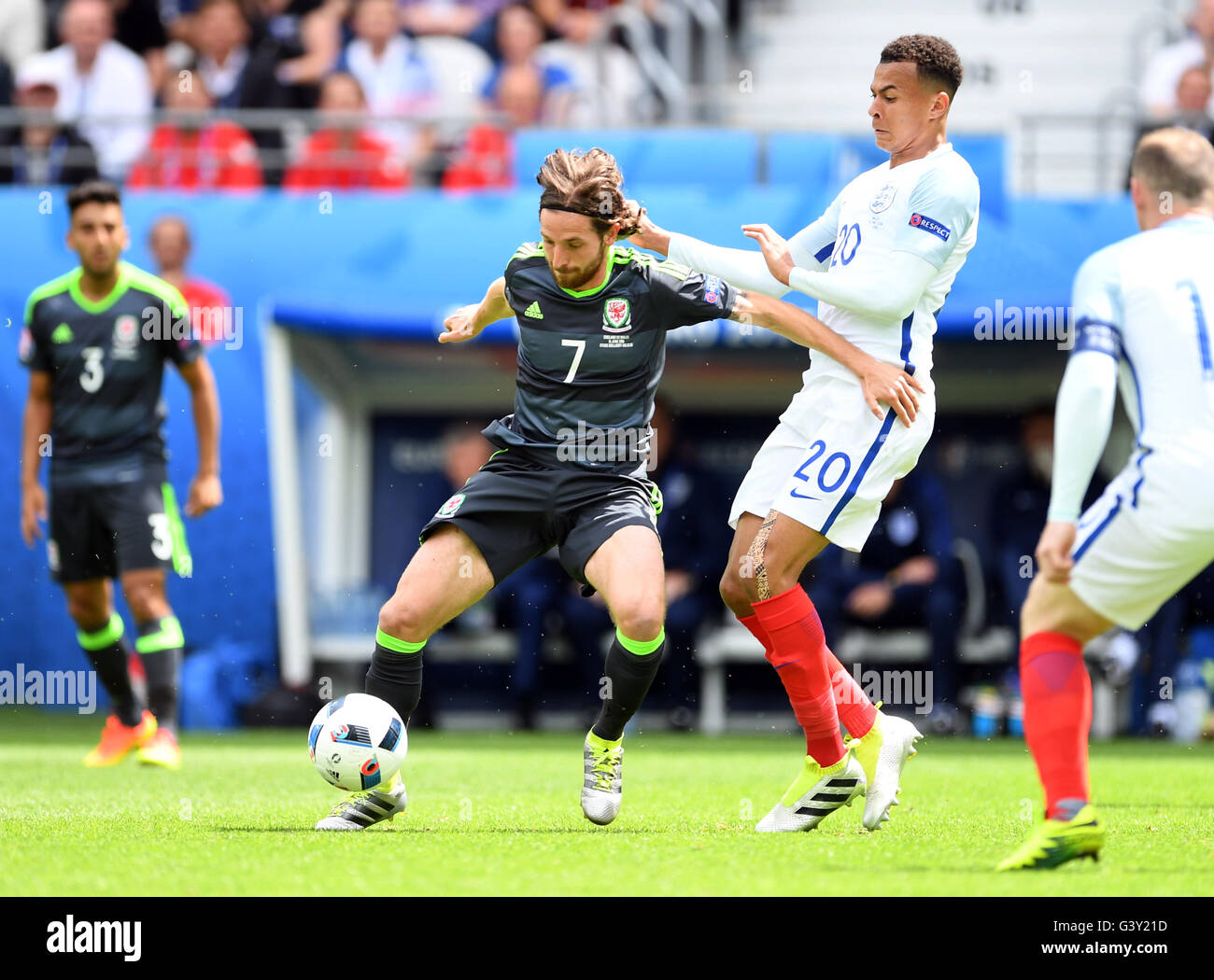 Lens, France. 16th June, 2016. Dele Alli (2R) of England and Joe Allen ...