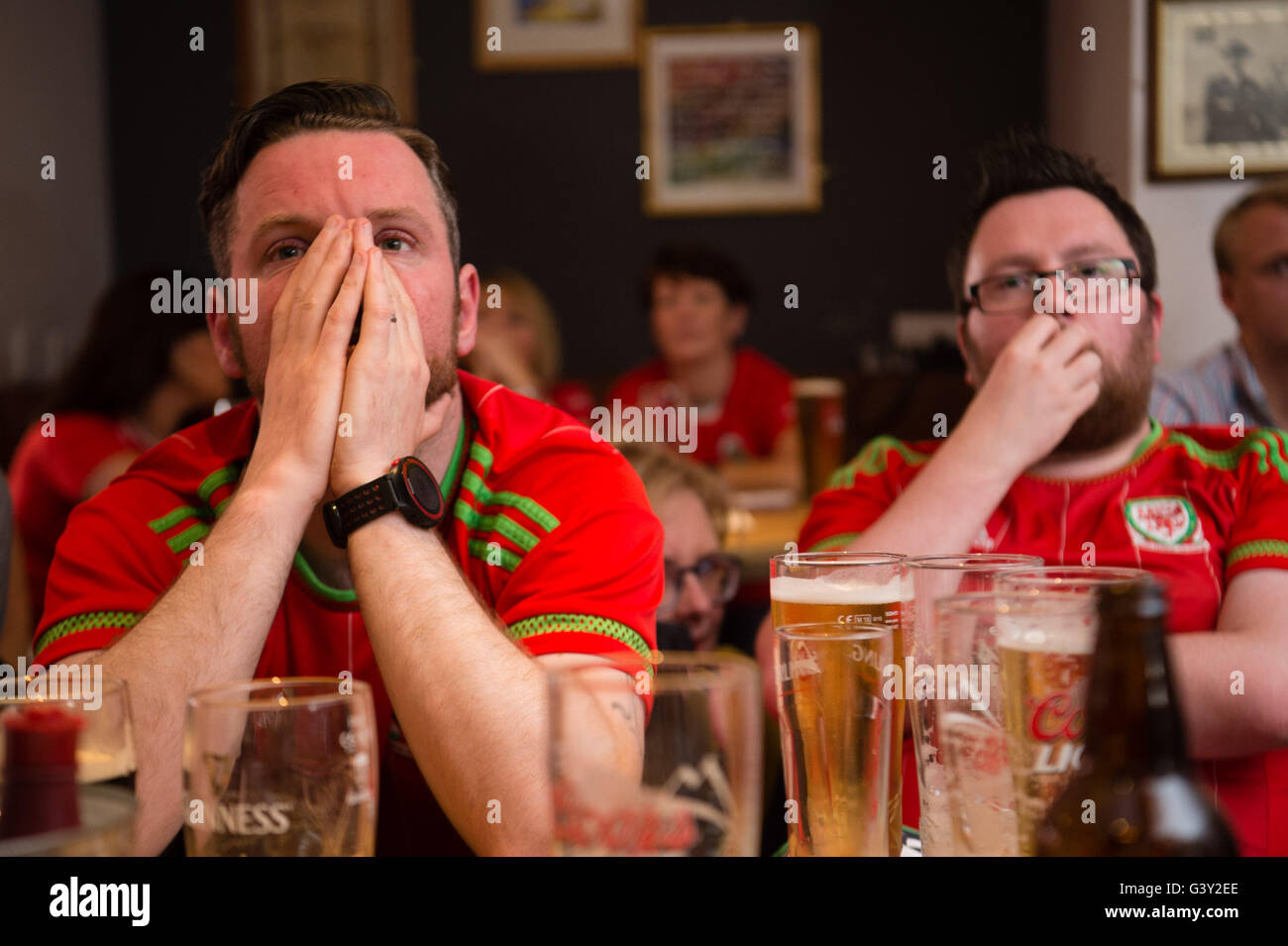 Wales football team sad hi-res stock photography and images - Alamy