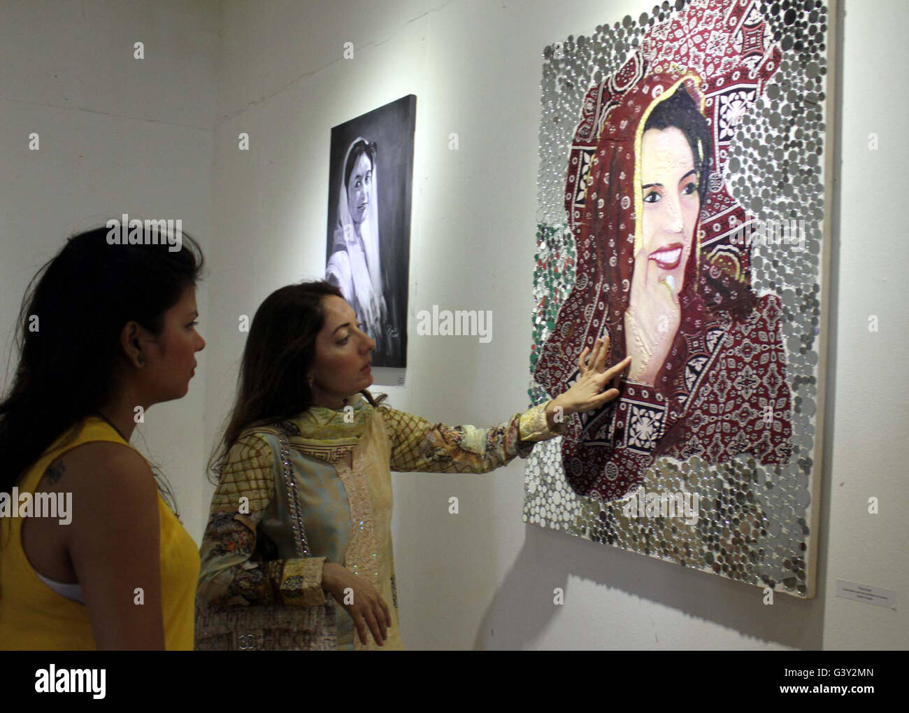 Sharmila Farooqi Scandal Picture