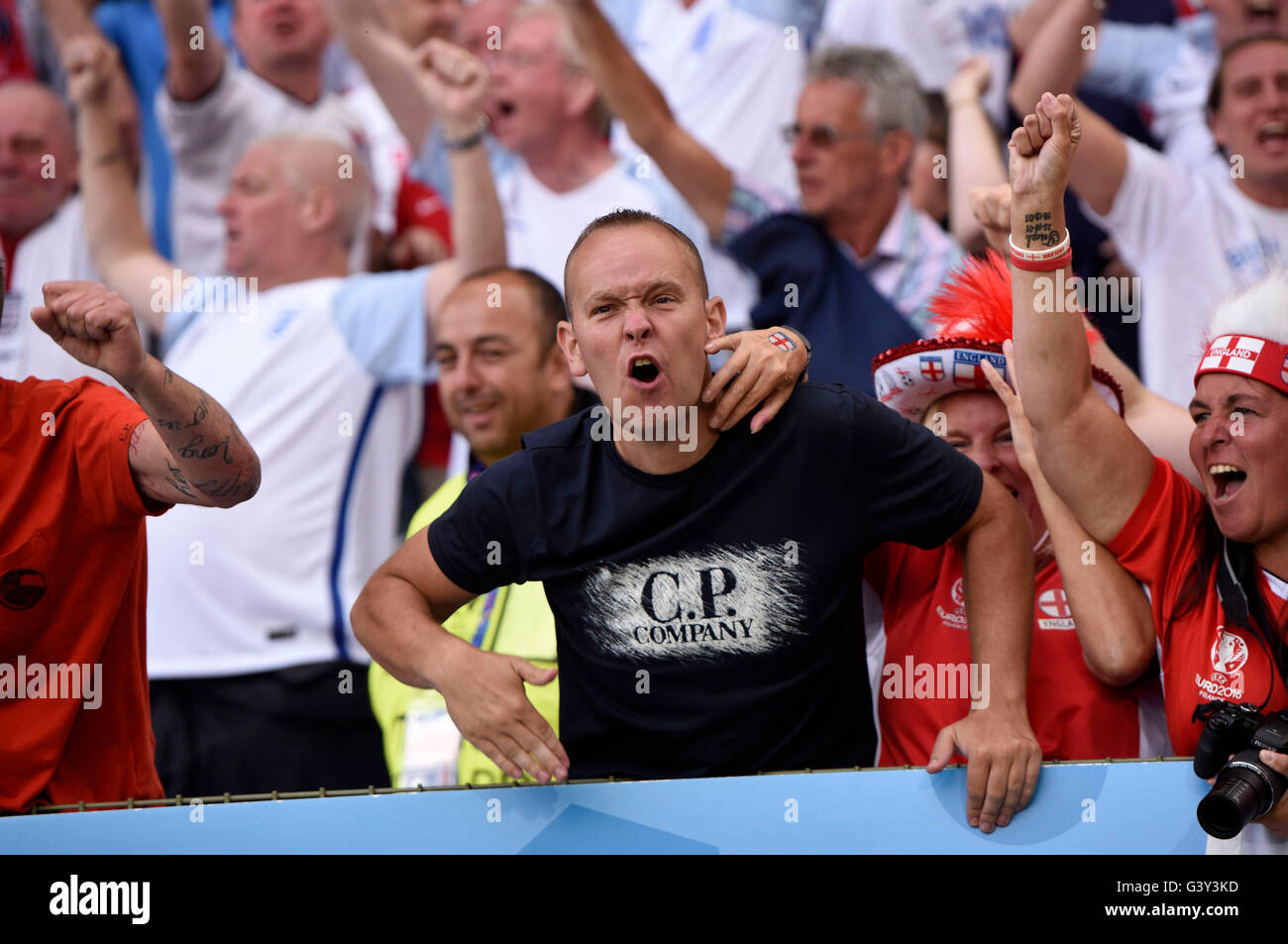 England celebrate during group hi-res stock photography and images - Alamy