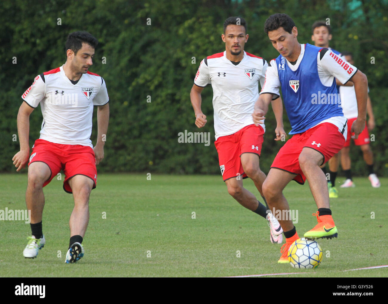 Sao Paulo, Brazil. 16th June, 2016. TRAINING SPFC - Daniel and Goose ...