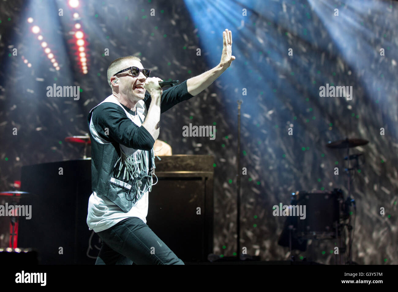 Macklemore 2016 hi-res stock photography and images - Alamy