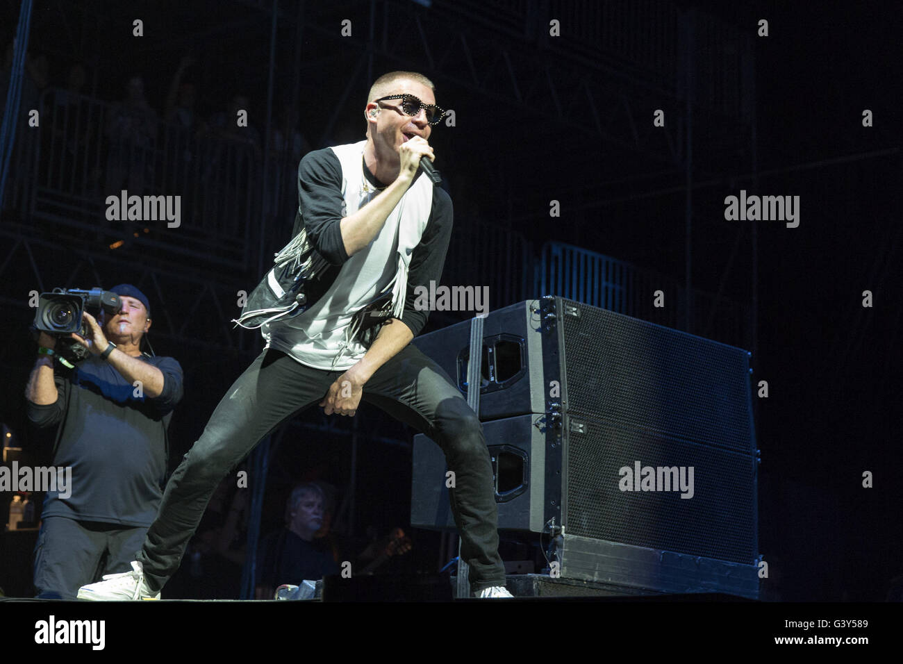 Macklemore 2016 hi-res stock photography and images - Alamy