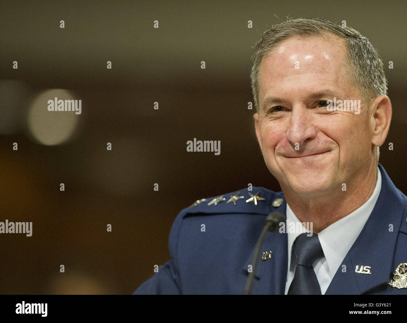 General david l goldfein hi-res stock photography and images - Alamy