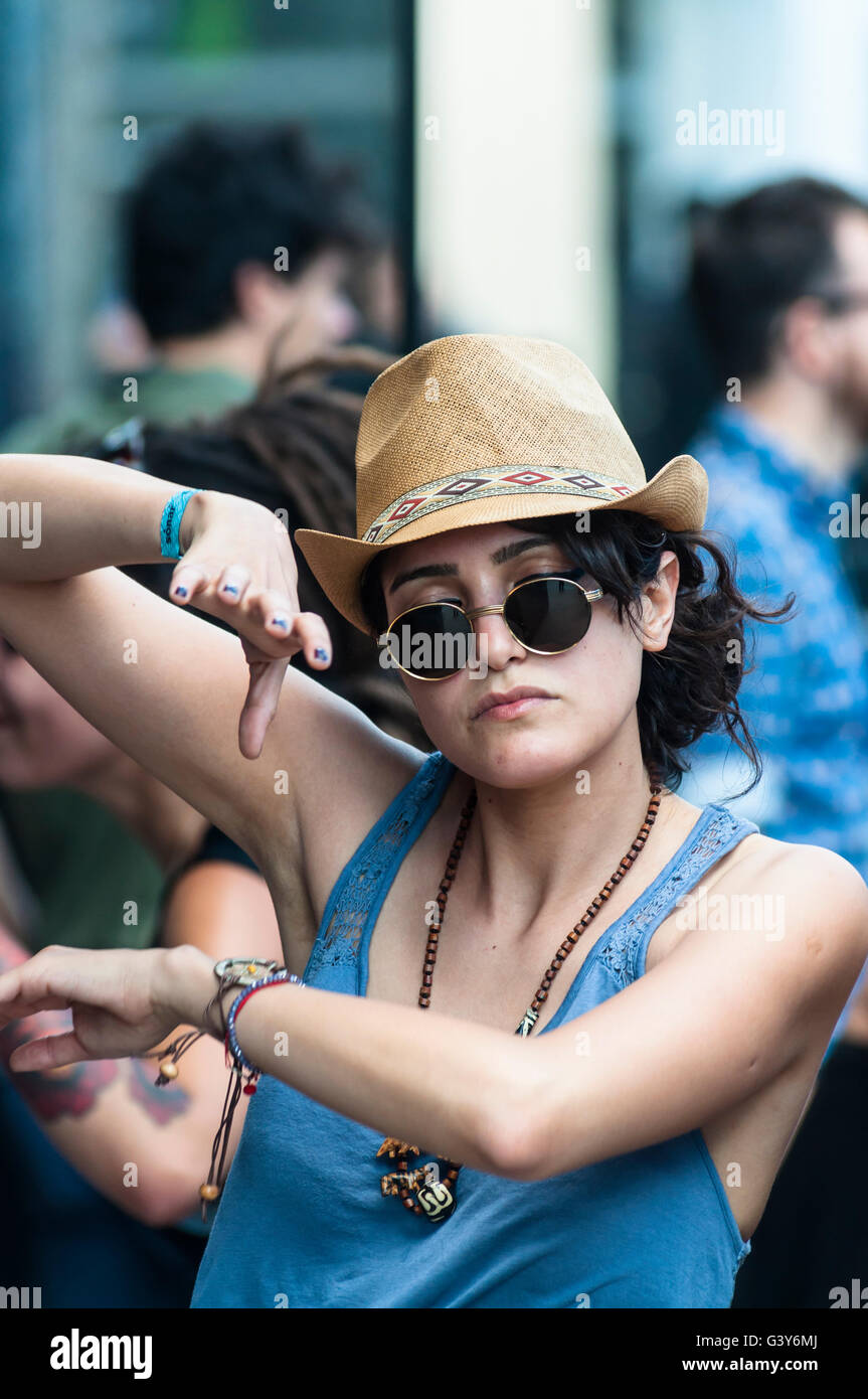 Barcelona, Catalonia, Spain. 16th June, Sónar2016. Credit: Cisco Pelay ...