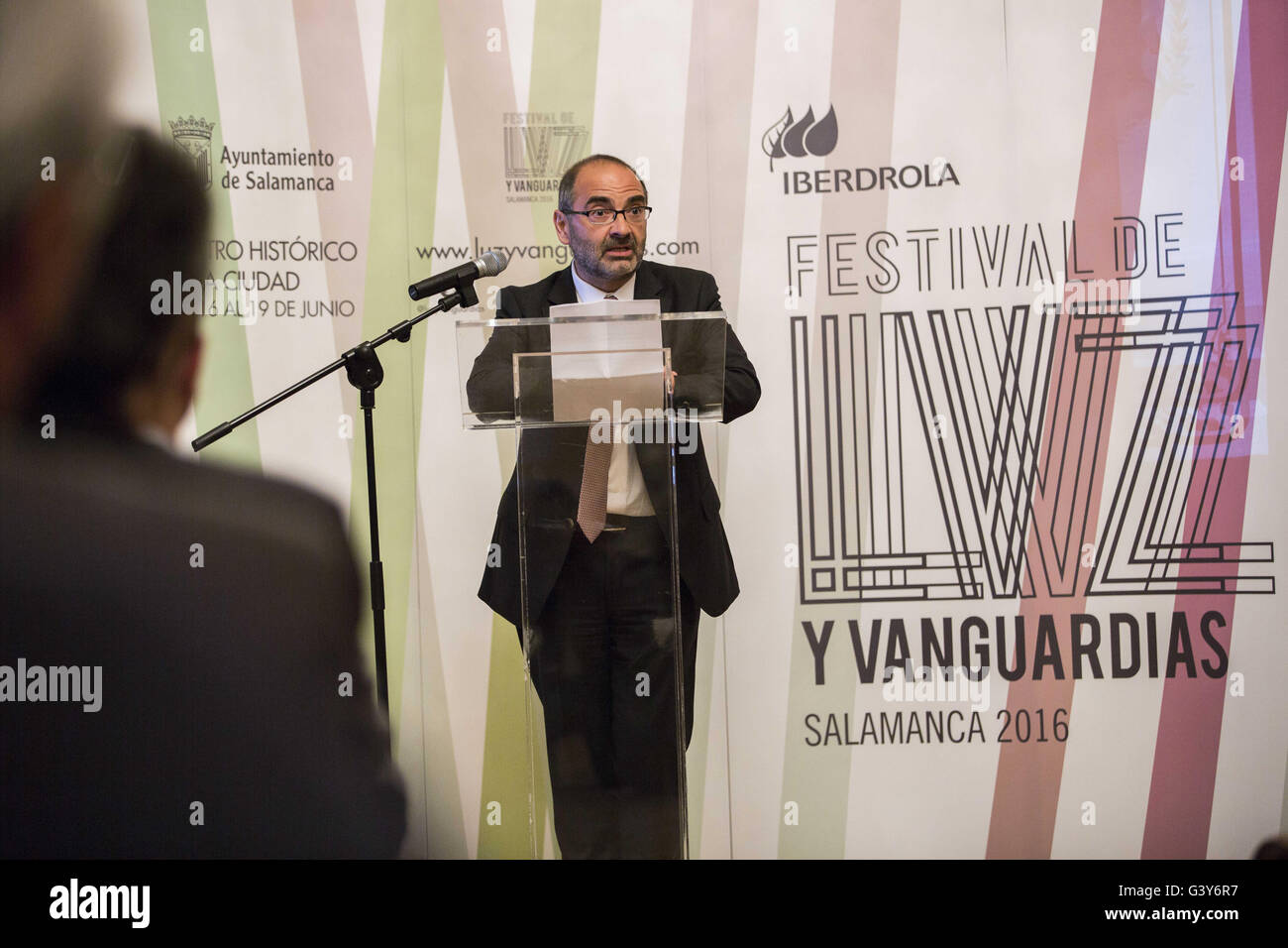 Presentation scenario hi-res stock photography and images - Alamy