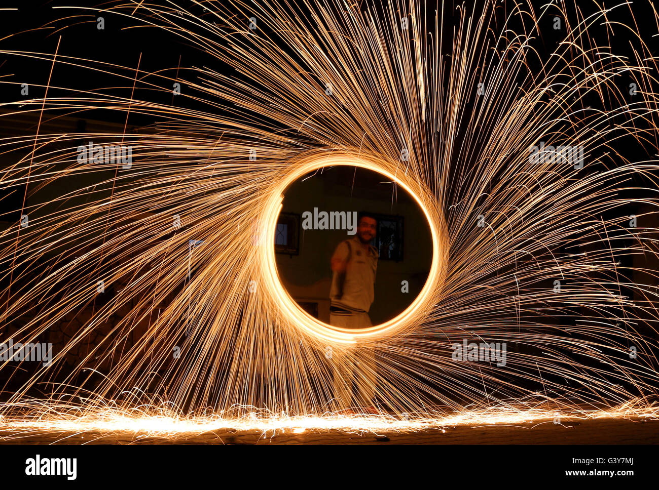 Jabaliya, The Gaza Strip, Palestine. 16th June, 2016. A Palestinian boy ...