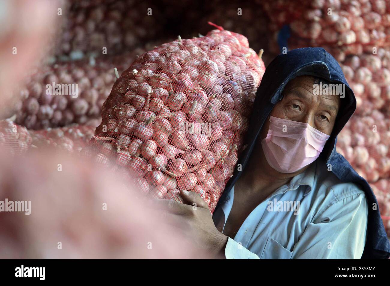 Jinxiang hi-res stock photography and images - Alamy