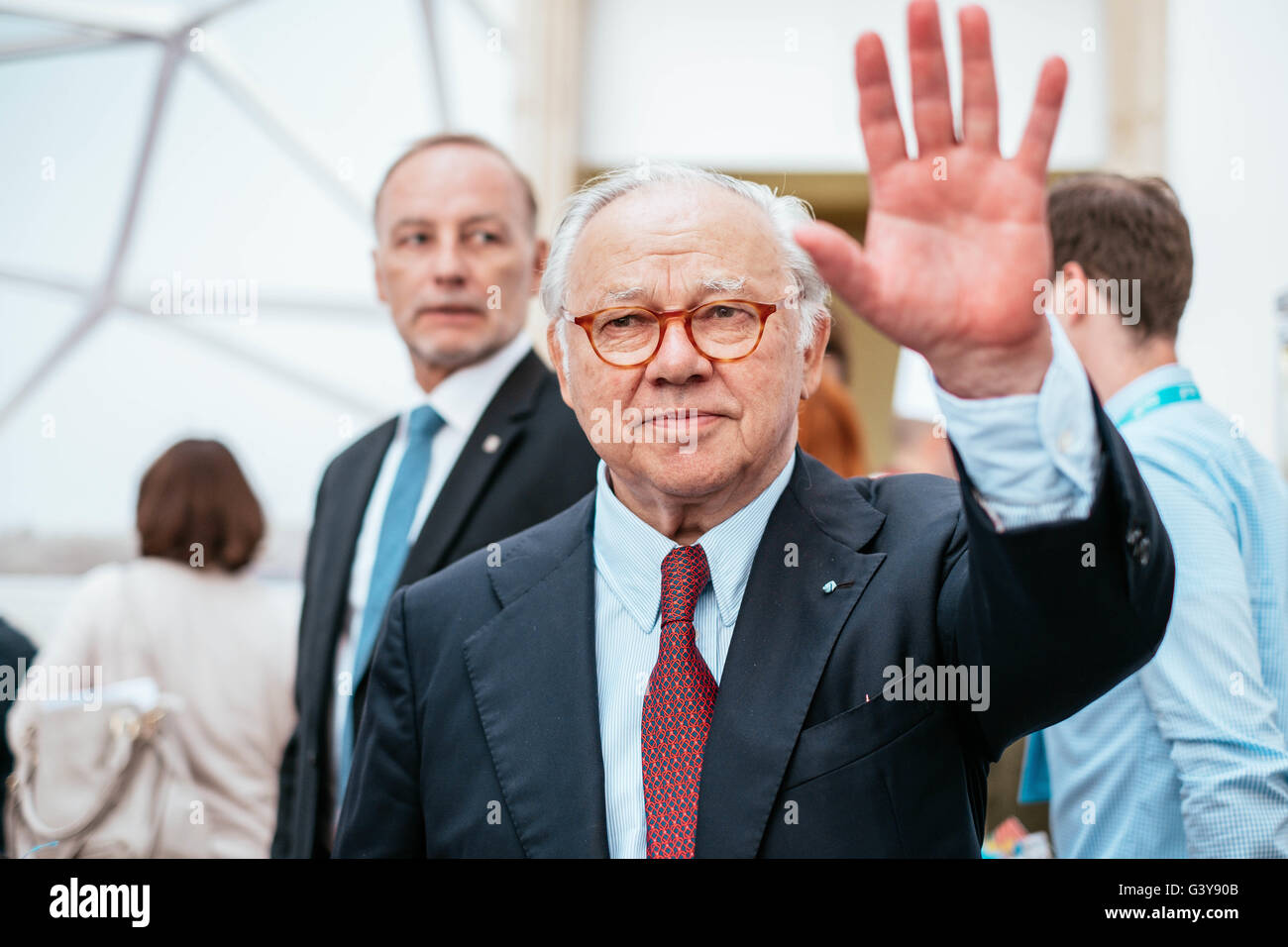 MUNICH/GERMANY - JUNE 16: Dr. Hubert Burda attends the DLDsummer ...