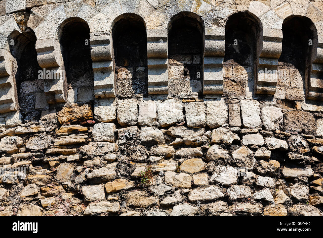 Broken medieval castle brickwork broken hi-res stock photography and ...