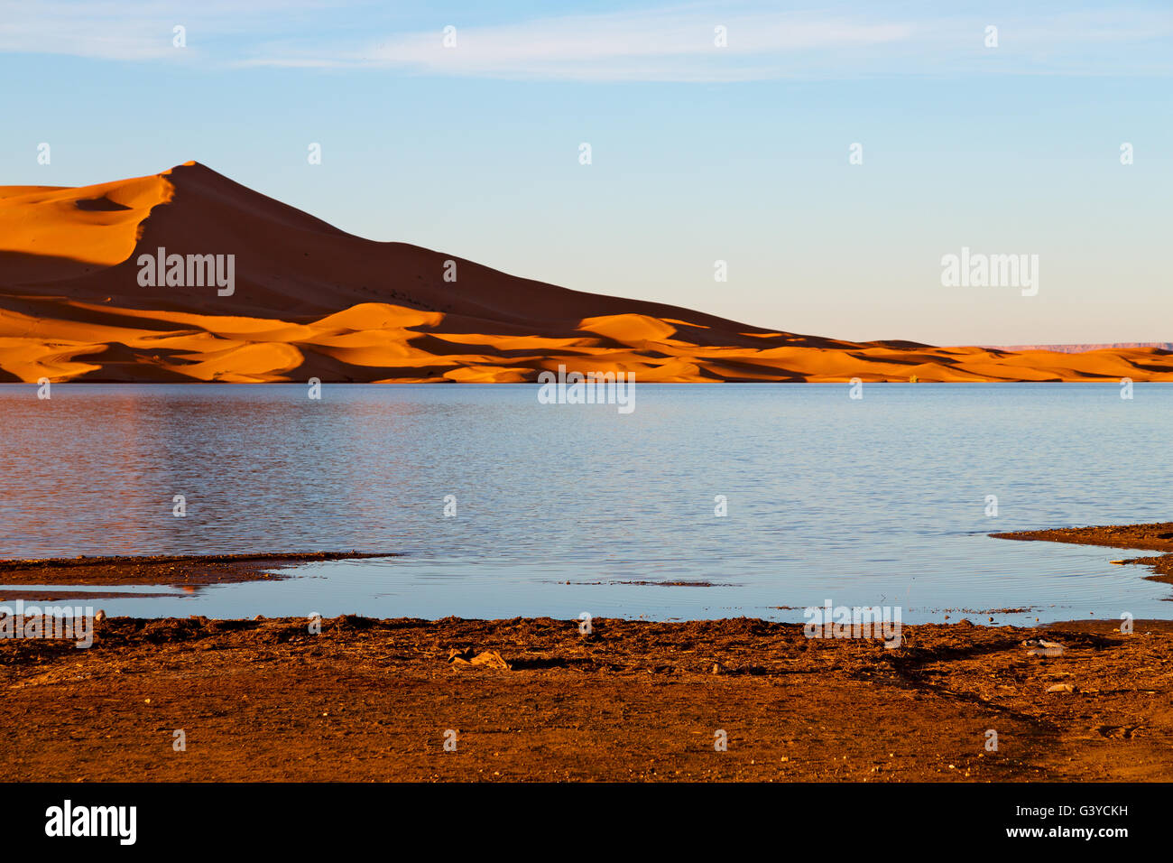 sunshine in the desert of morocco sand and lake dune Stock Photo - Alamy