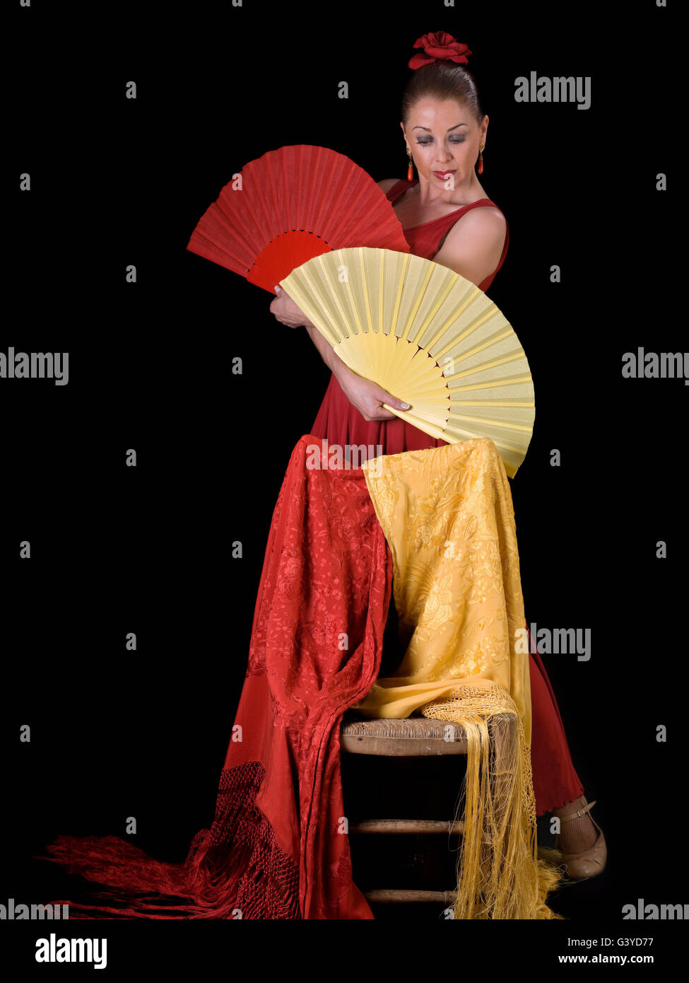 Traditional spanish flamenco hand fan hi-res stock photography and ...