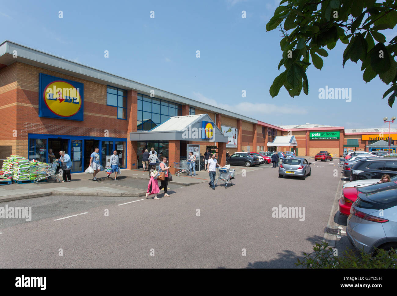 Imperial Retail Park, Thames Way, Gravesend Stock Photo - Alamy
