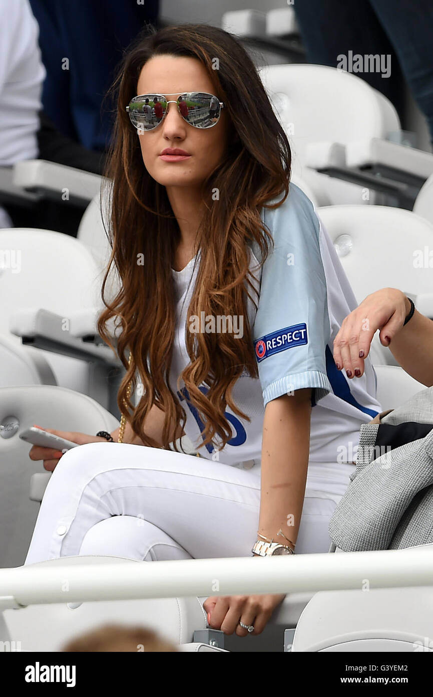 Jack wilsheres fiancee andriani michael hi-res stock photography and ...