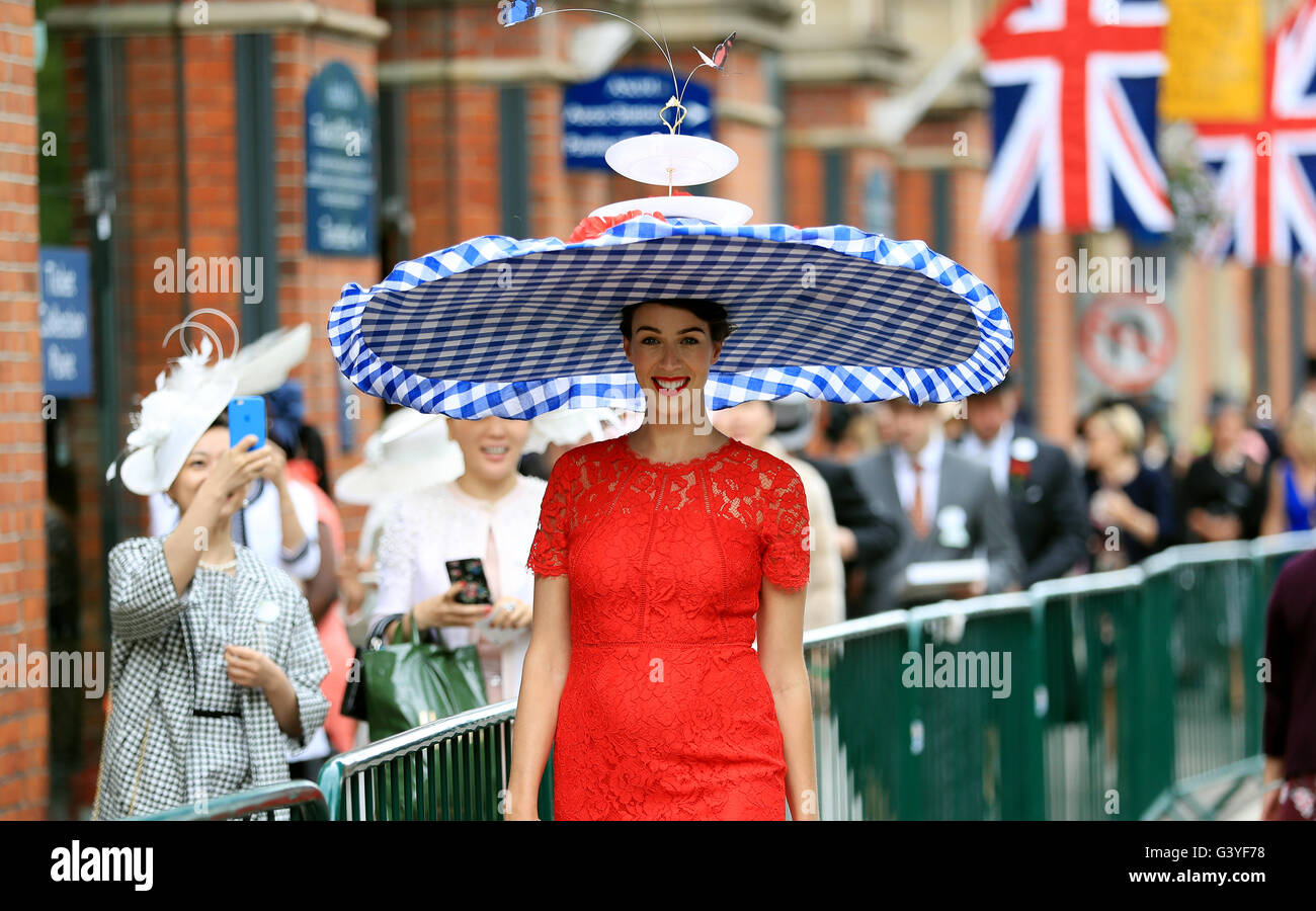 Ascot real ascot hi-res stock photography and images - Alamy