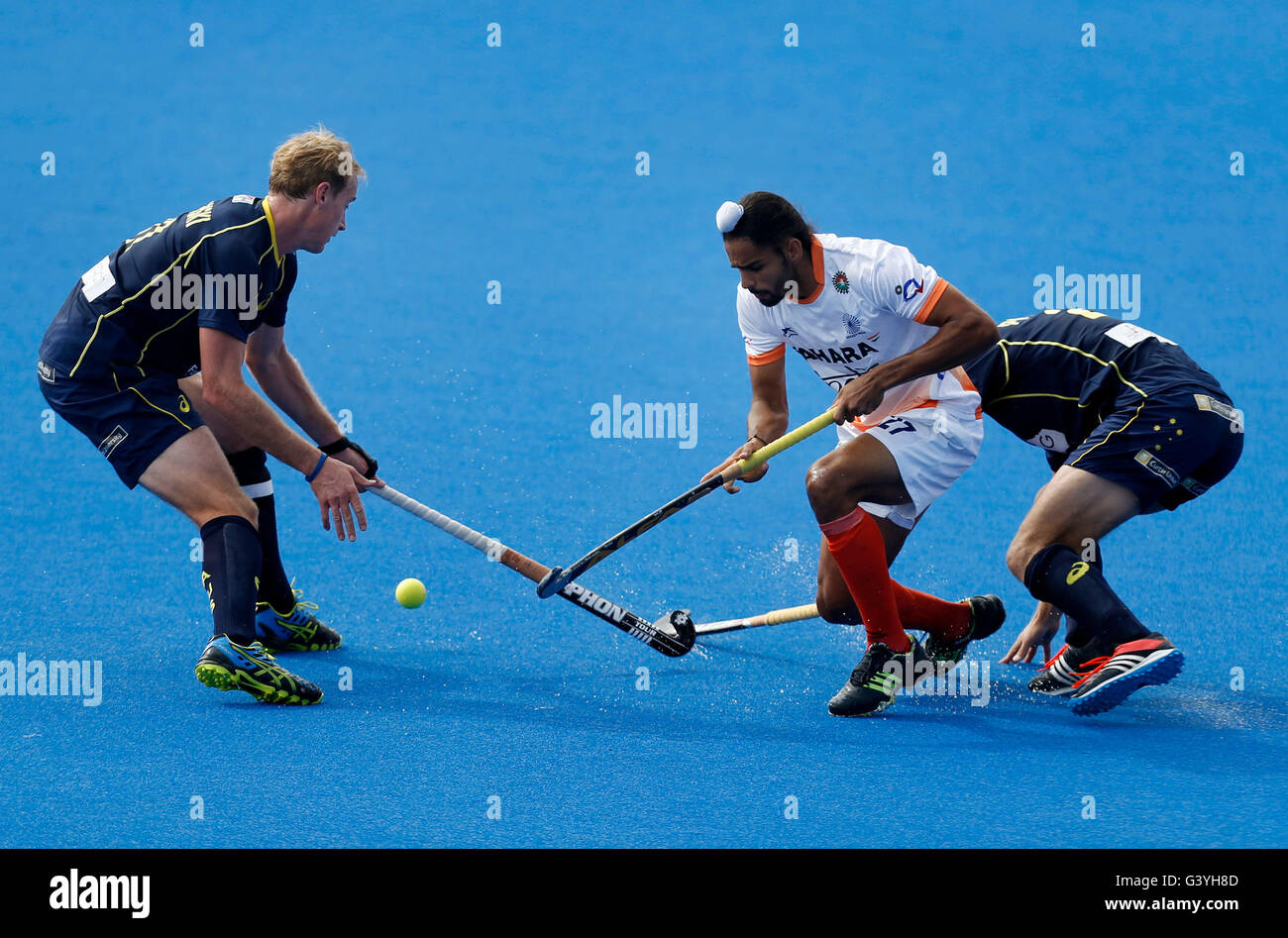 Australia's Andrew Philpott and Aran Zalewski and India's Akashdeep ...