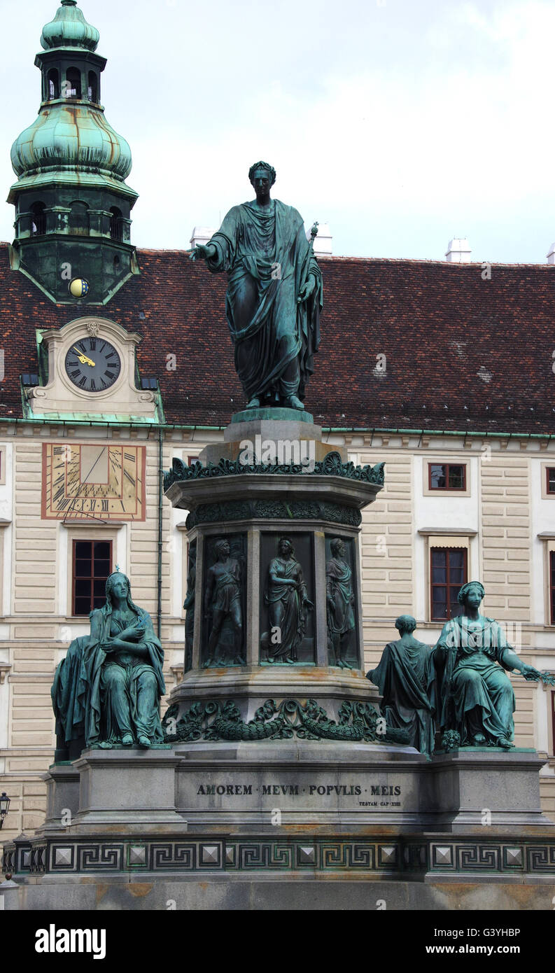 Vienna monuments hi-res stock photography and images - Alamy