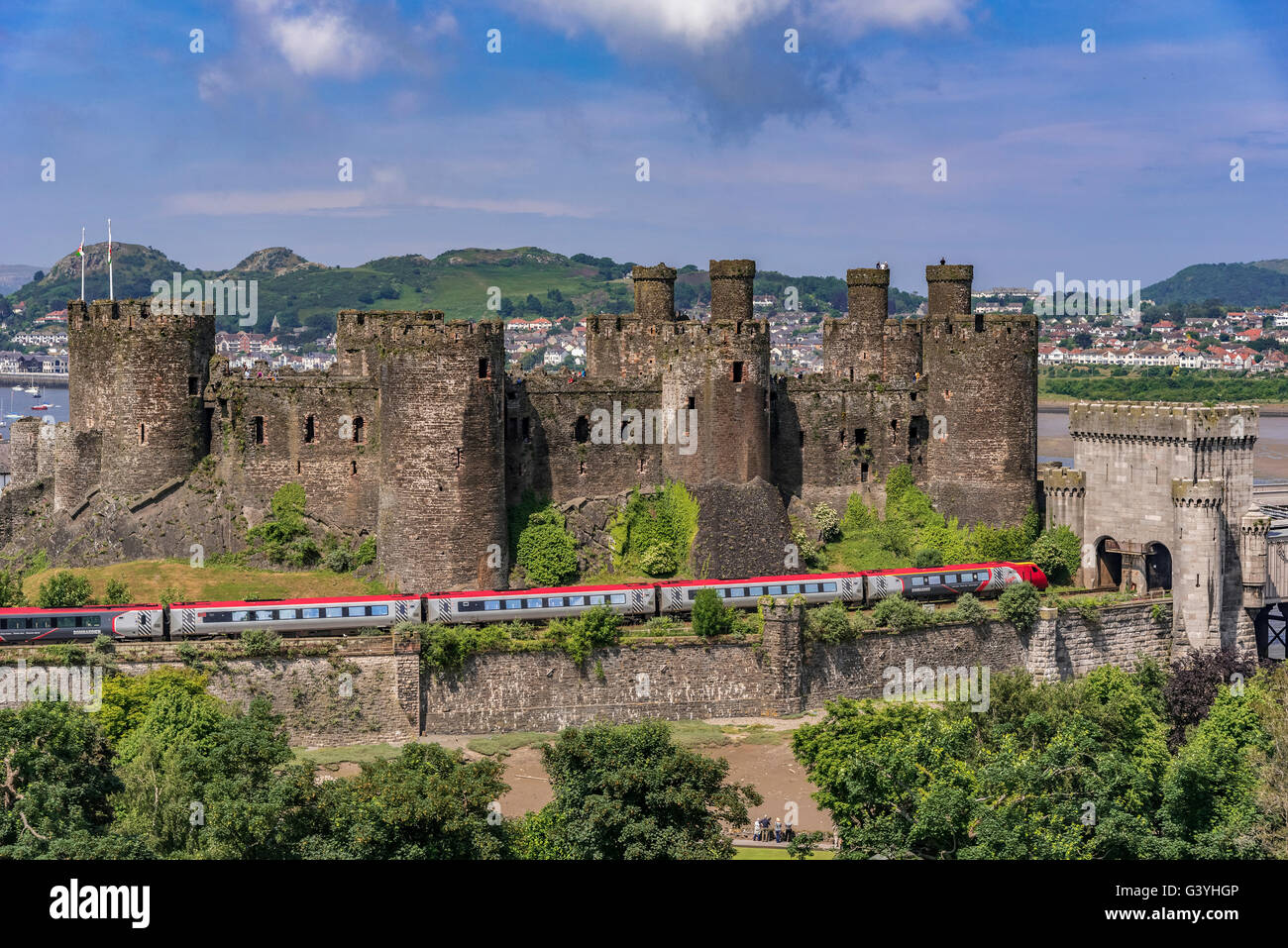 Welsh marches castle hi-res stock photography and images - Alamy