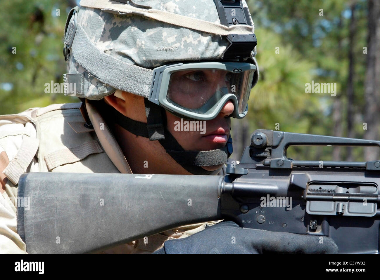 Convoy security hi-res stock photography and images - Alamy