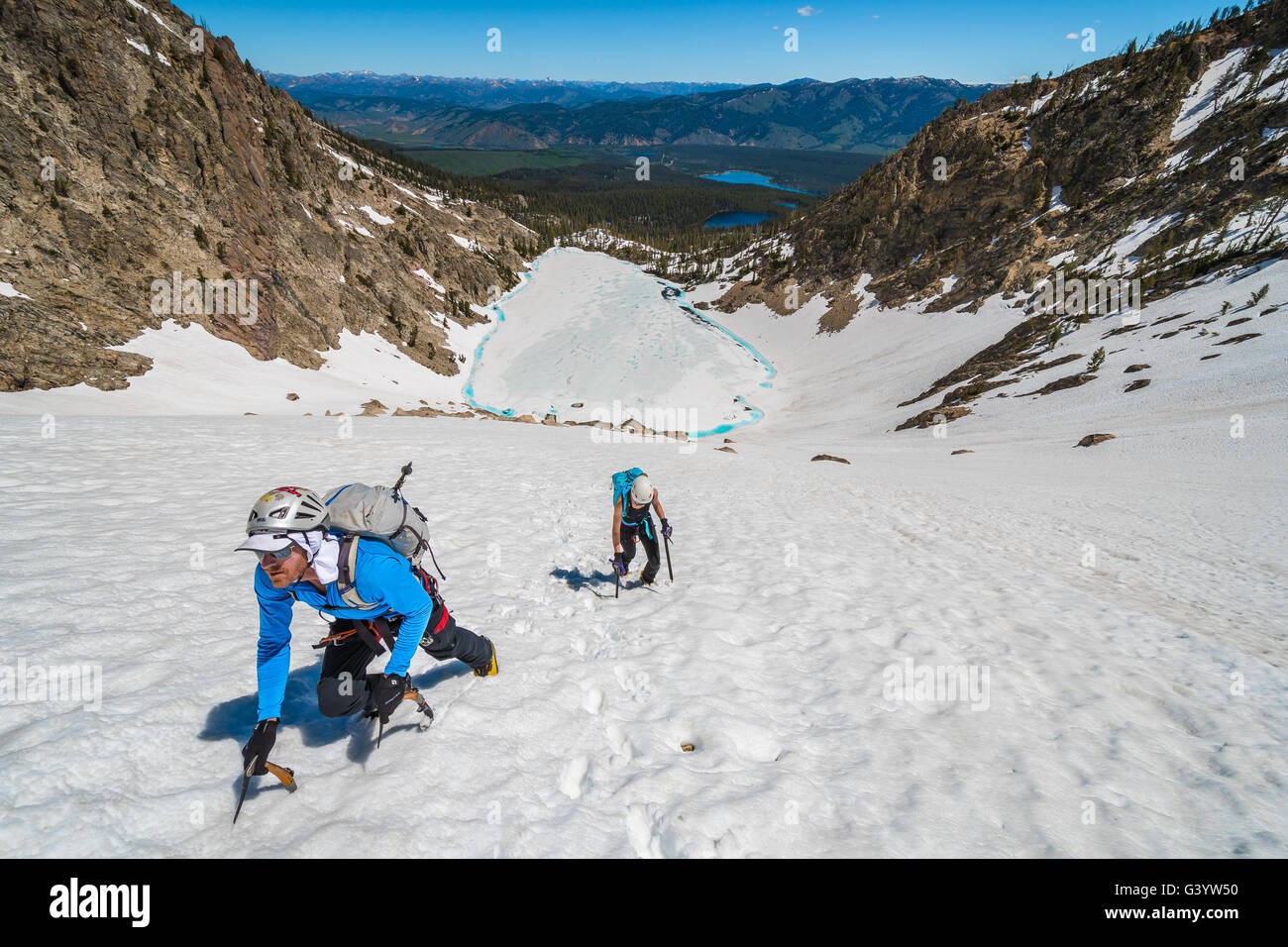 Brandon Prince and Noelle Synder climbing Mount Heyburn in the Sawtooth ...