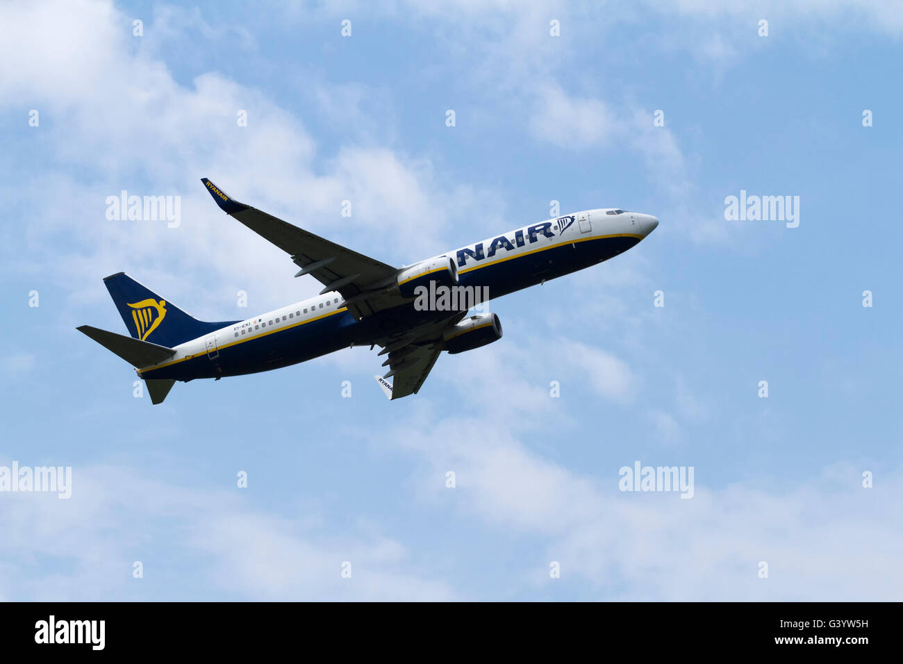 Ryanair Boeing 737-8AS aircraft Stock Photo - Alamy