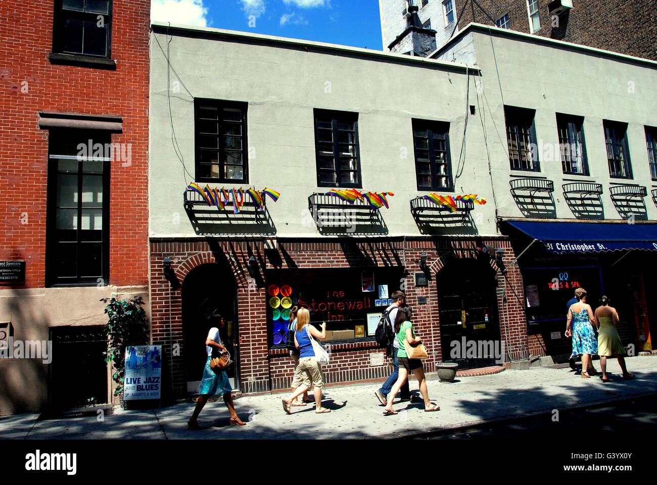 Stonewall uprising hi-res stock photography and images - Alamy