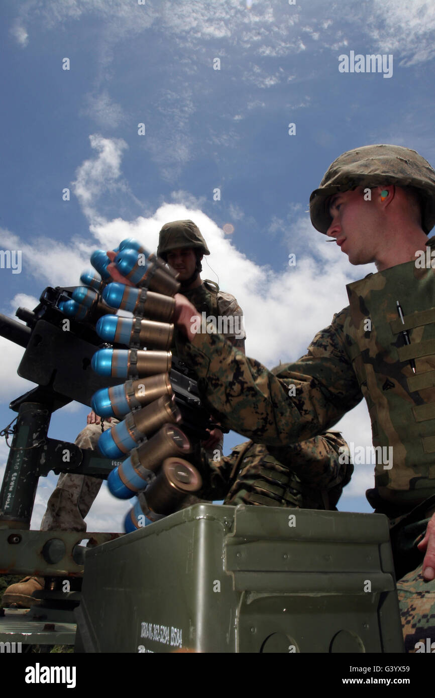 40mm grenade launcher hi-res stock photography and images - Alamy