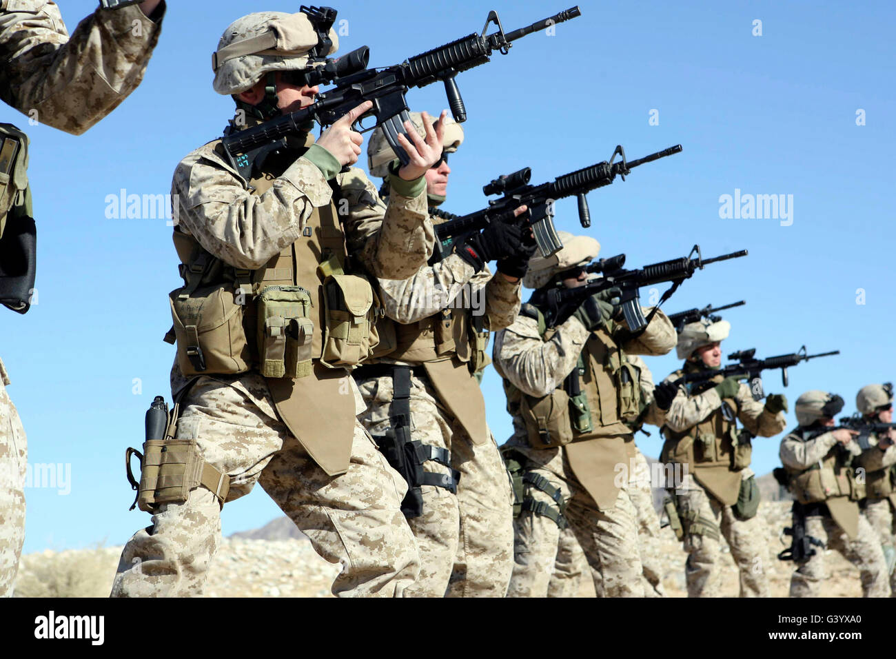 Reload rifle hi-res stock photography and images - Alamy