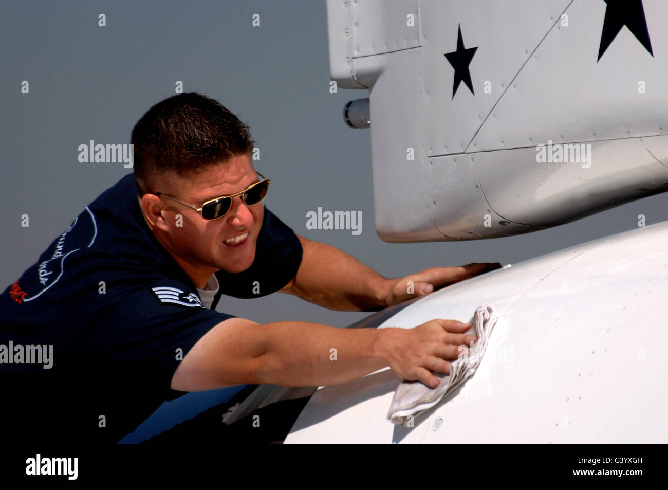 Crew chief hi-res stock photography and images - Alamy