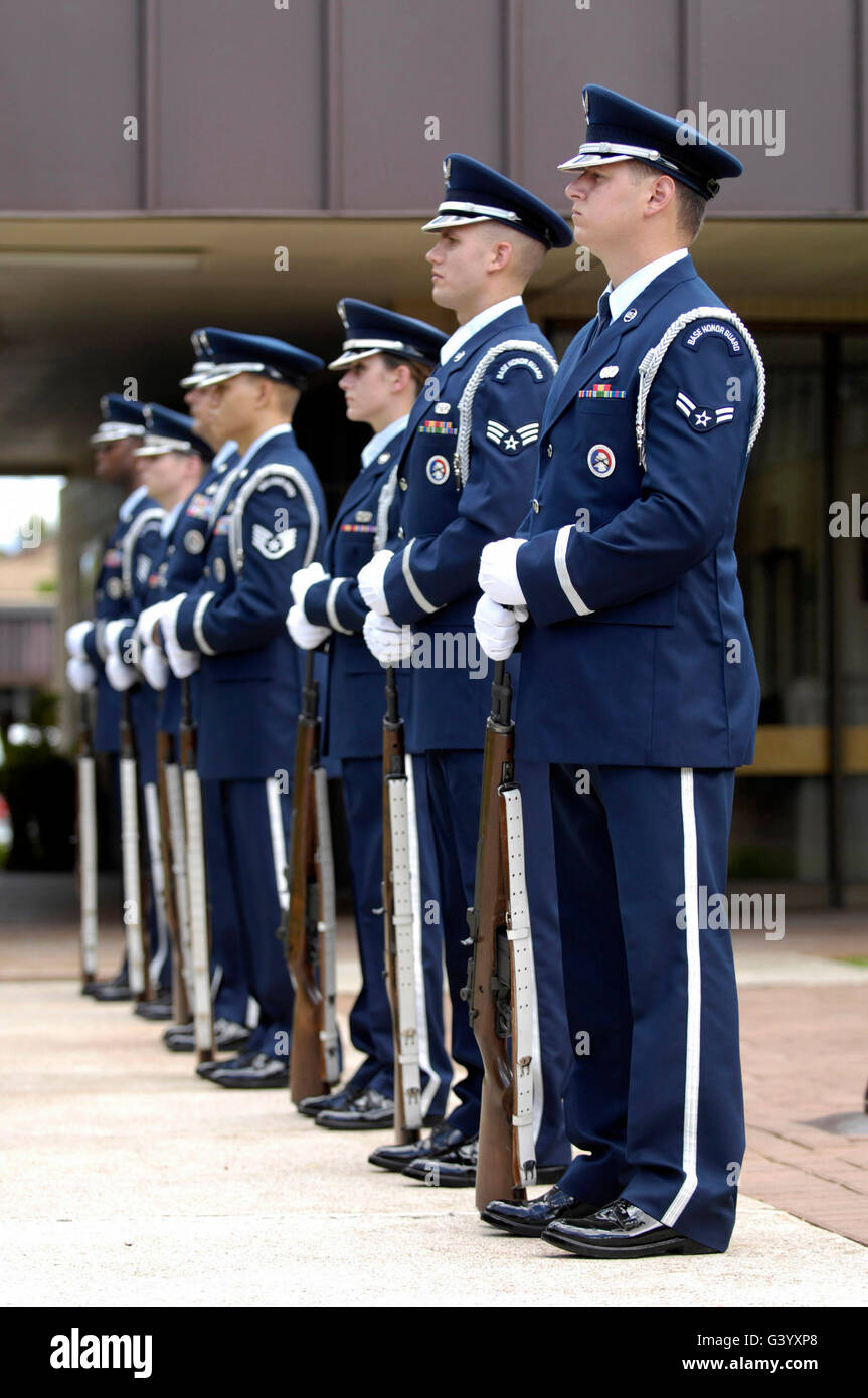 Members military wait hi-res stock photography and images - Alamy