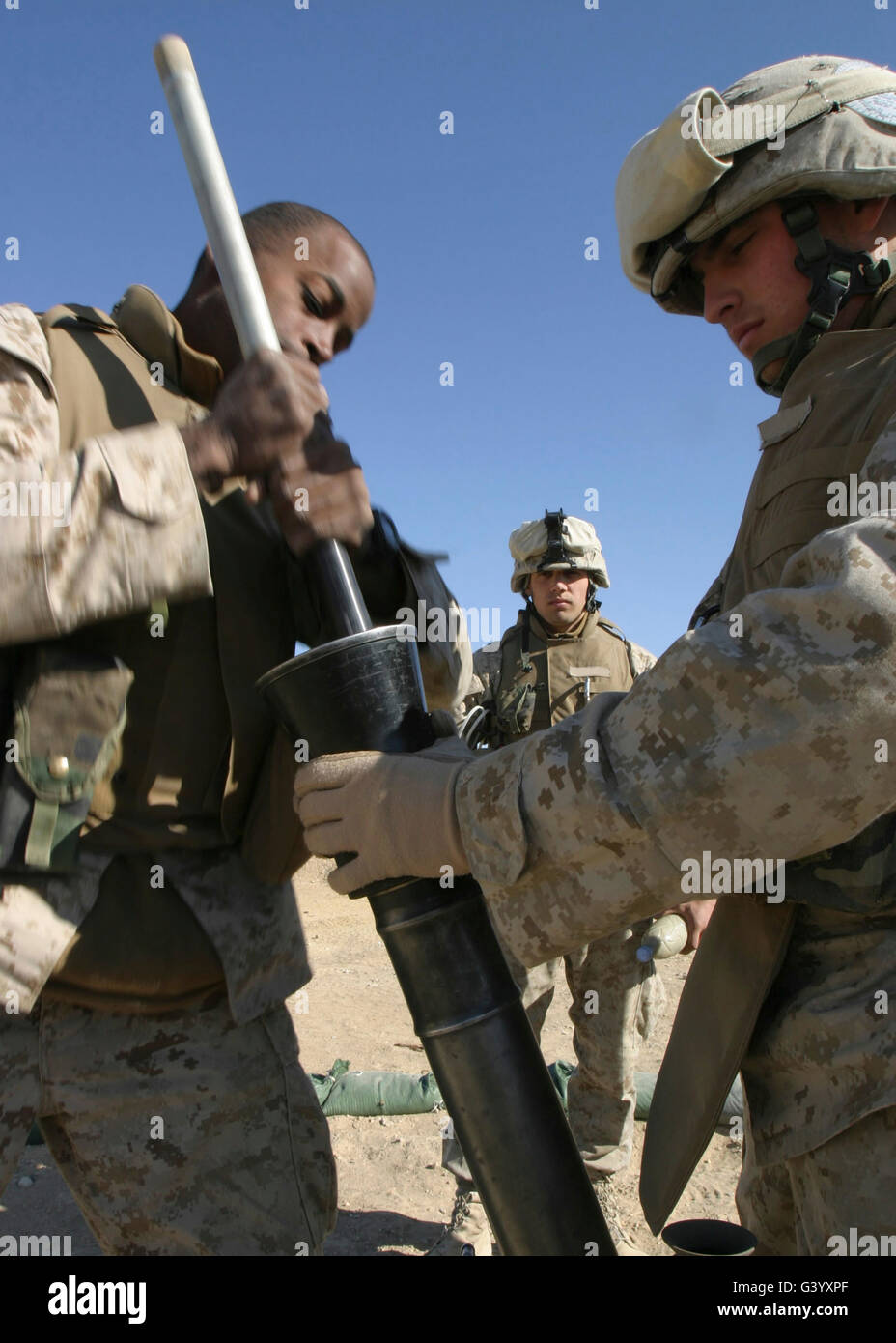 81mm mortar hi-res stock photography and images - Alamy