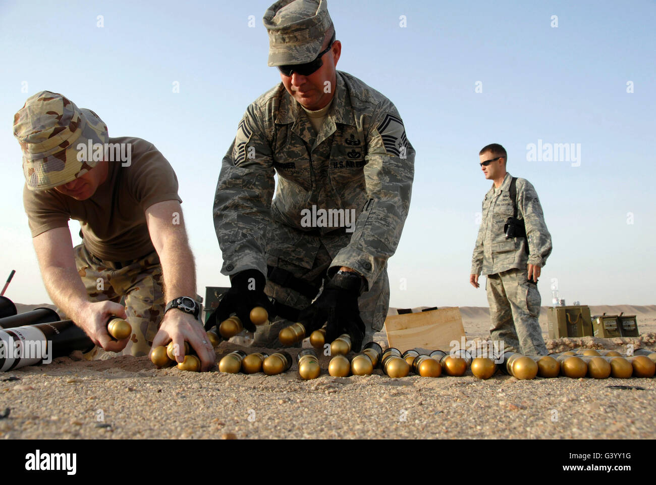 40mm grenades hi-res stock photography and images - Alamy