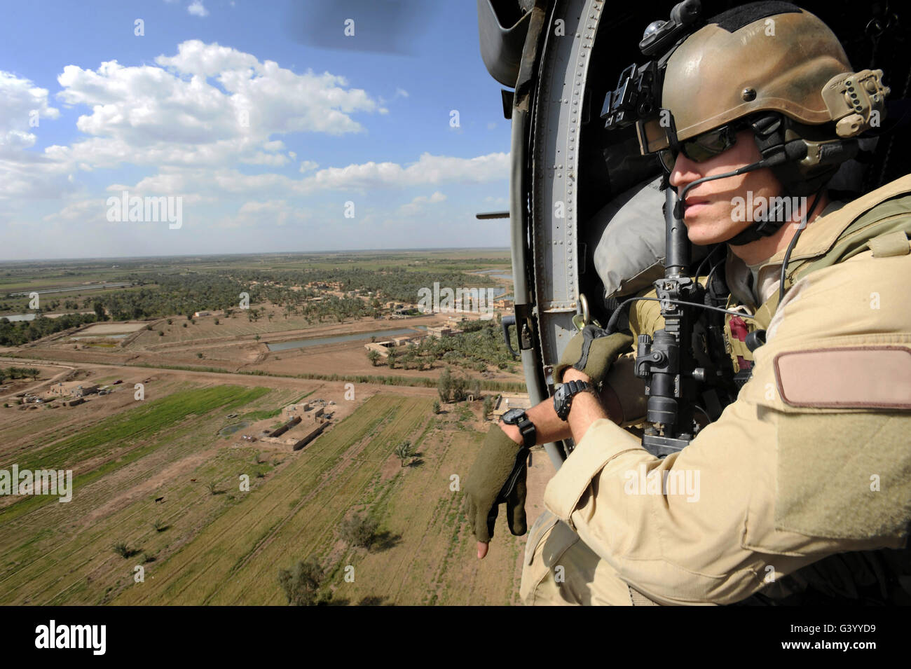 Combat rescue officer hi-res stock photography and images - Alamy