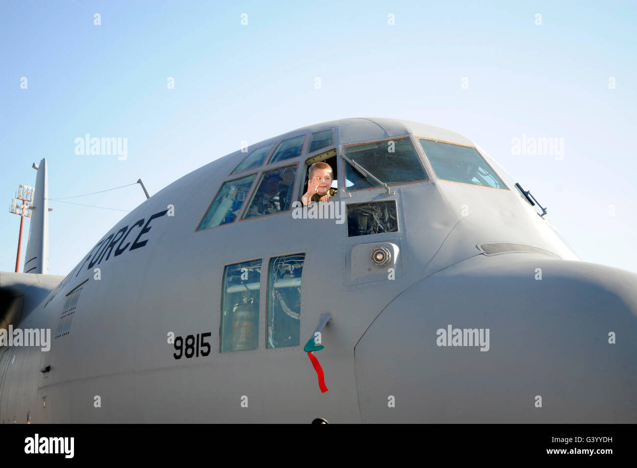 C 17 cockpit hi-res stock photography and images - Alamy