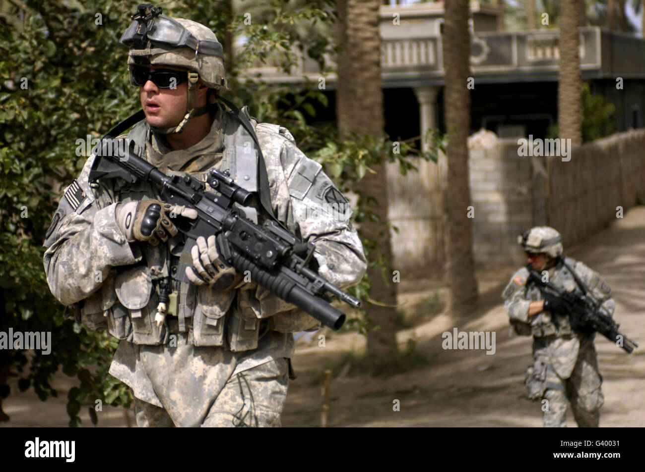 U.S. Army soldiers searching for three missing soldiers in the streets ...