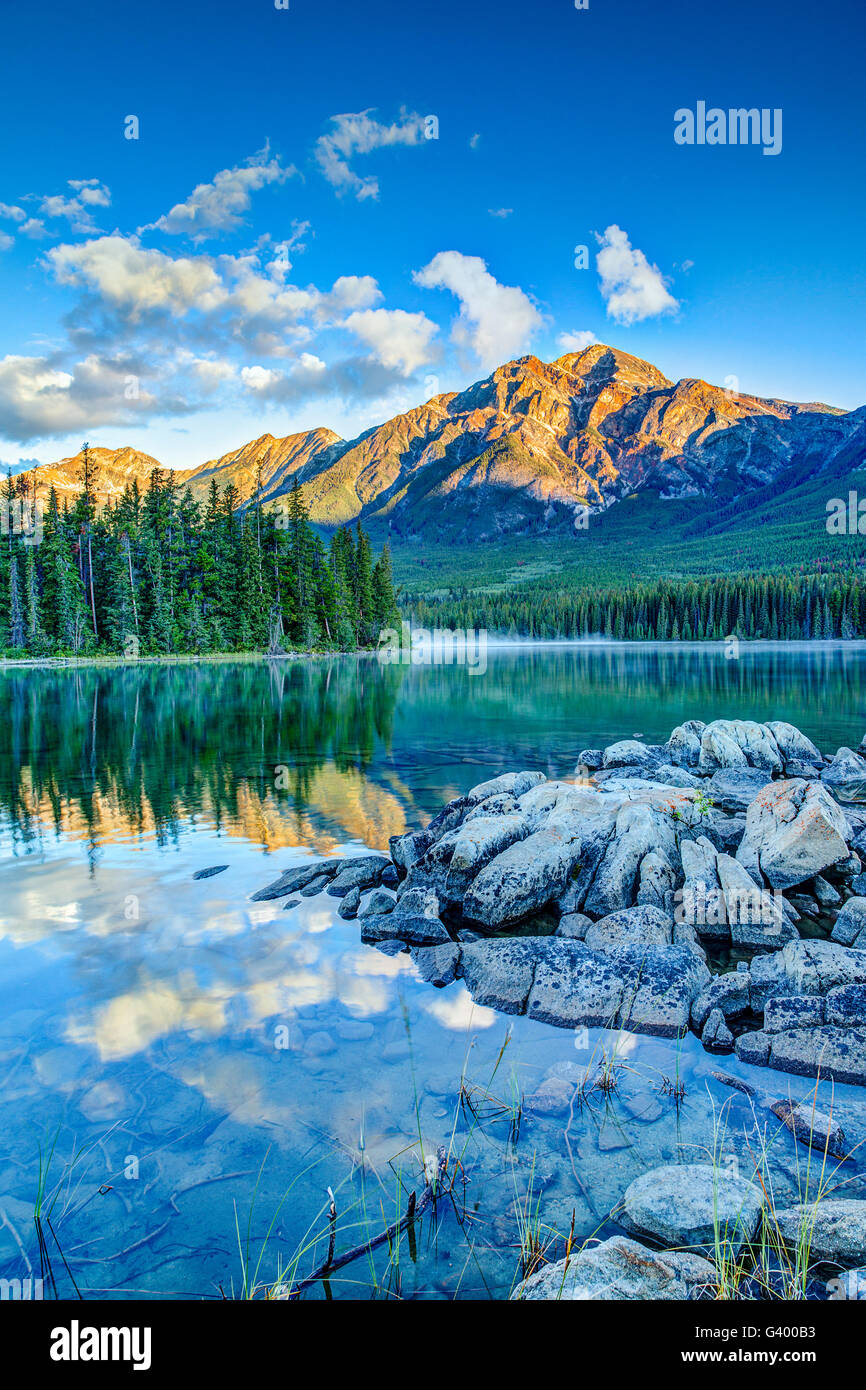 Golden jasper hi-res stock photography and images - Alamy