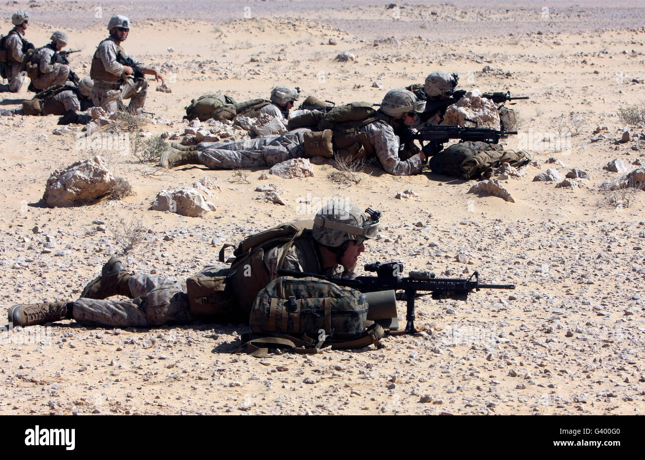 Soldiers set up security in during Exercise Bright Star Stock Photo - Alamy