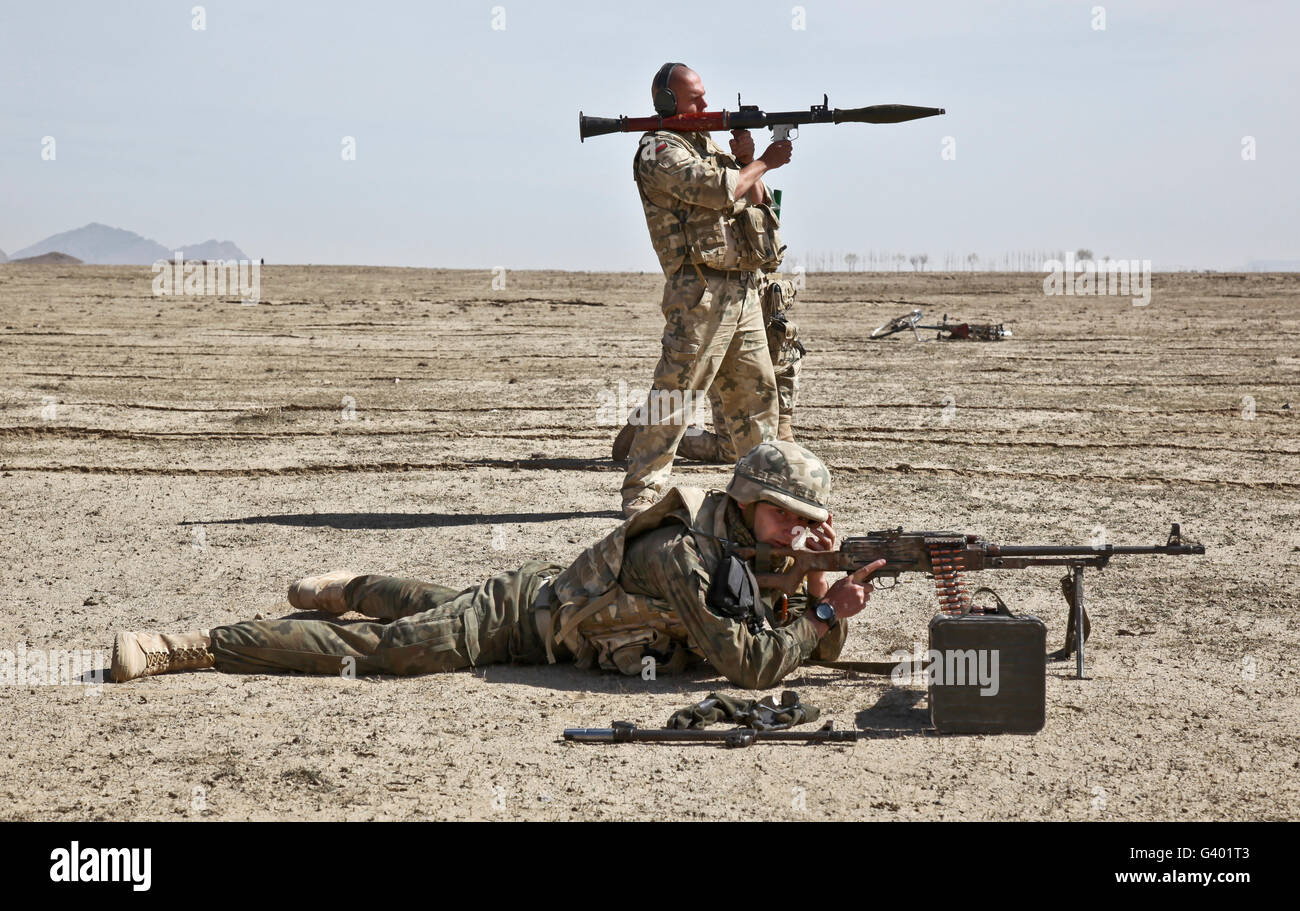 Weapons range hi-res stock photography and images - Alamy