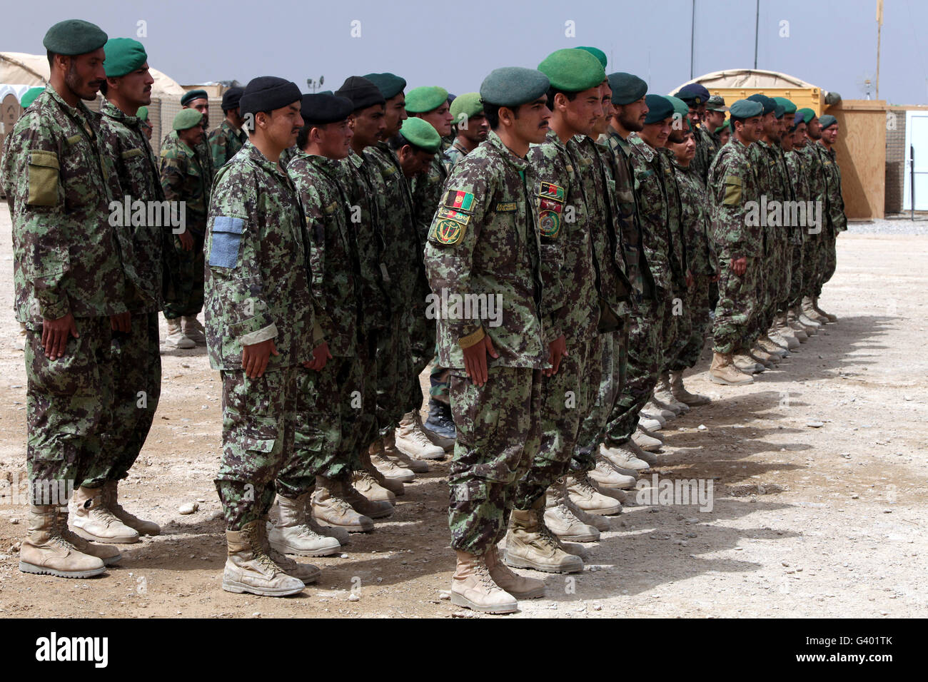Soldiers of the Afghan National Army stand tall Stock Photo - Alamy
