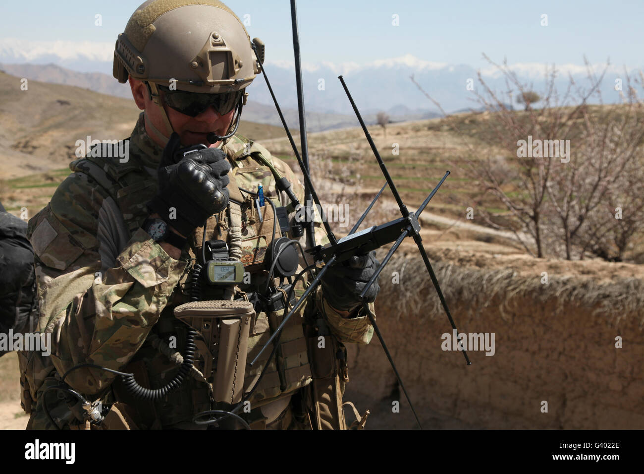 U.S. Air Force Joint Terminal Attack Controller establishes satellite ...