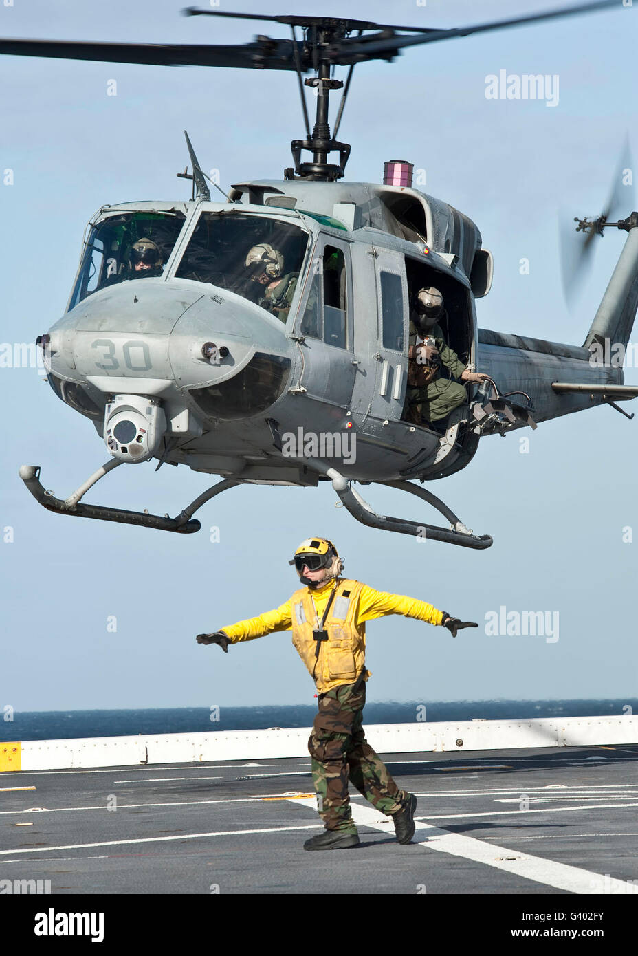 Uh 1n hi-res stock photography and images - Alamy