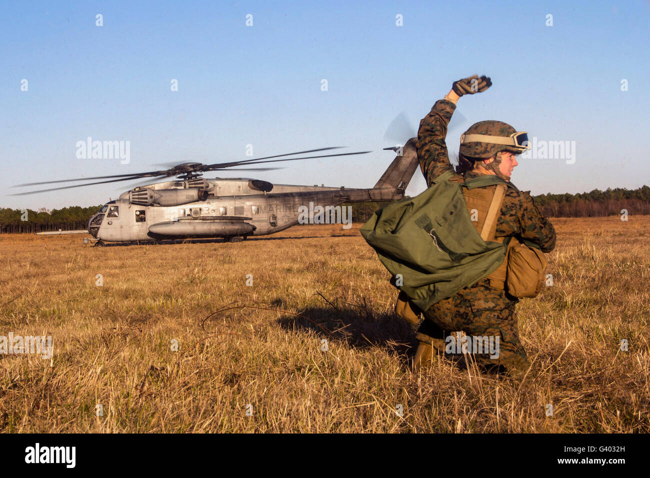 Military signals hi-res stock photography and images - Alamy