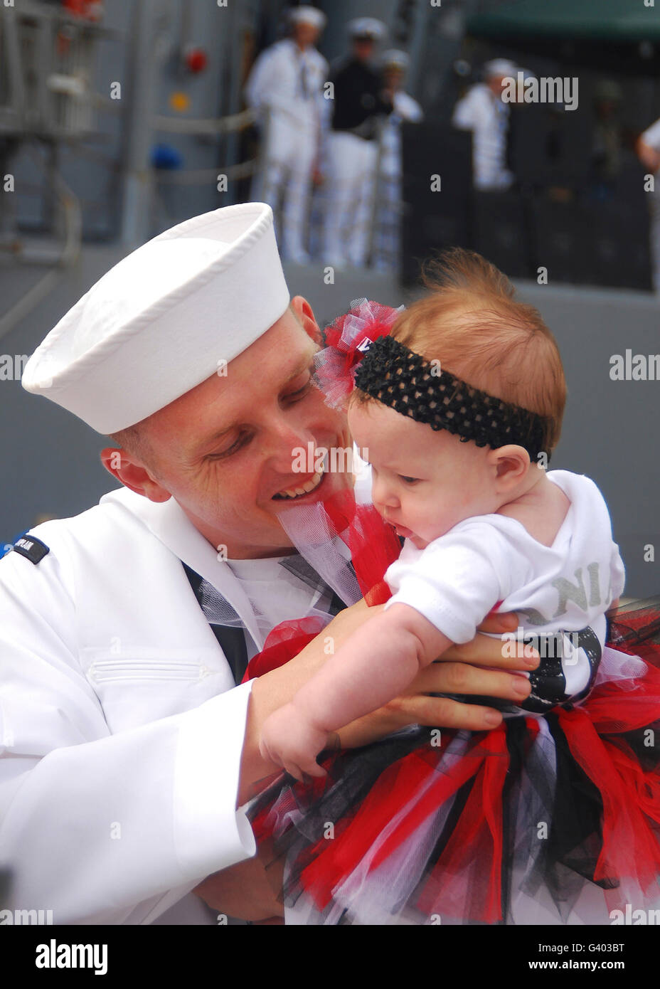 U s navy uniforms hi-res stock photography and images - Alamy