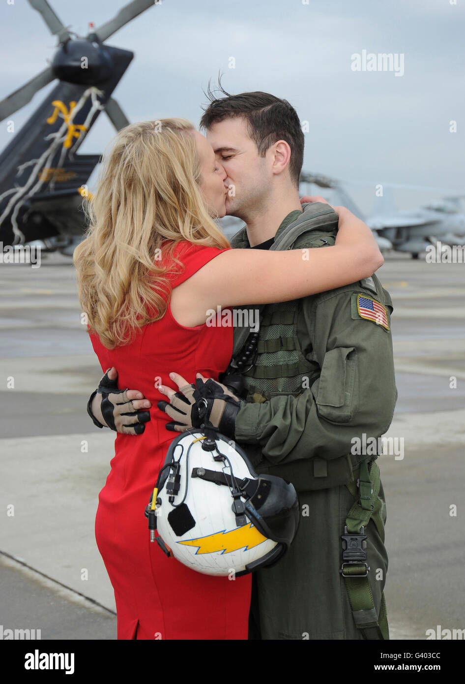 Deployment homecoming hi-res stock photography and images - Alamy