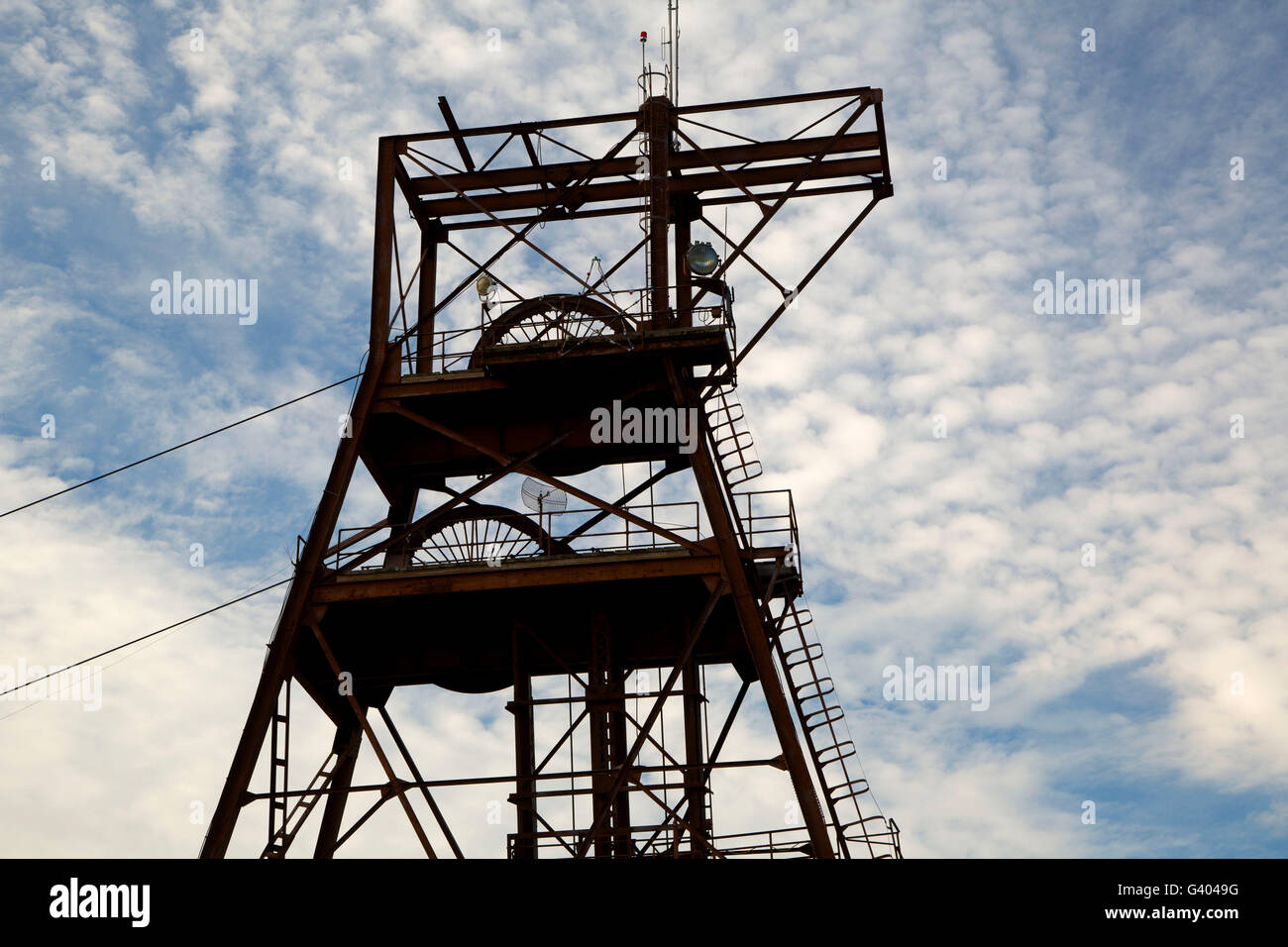 Mine shaft headframe hi-res stock photography and images - Alamy