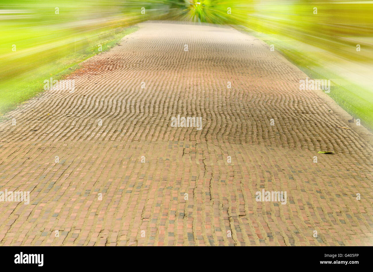 Stone pathway hi-res stock photography and images - Alamy