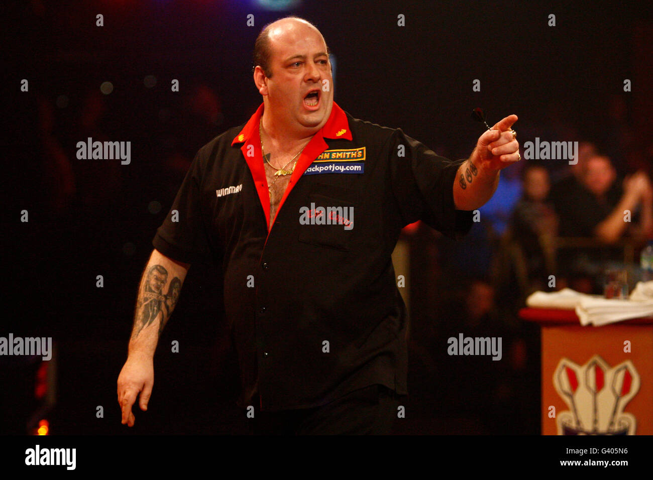 Ted Hankey reacts against Scott Waites during the BDO World ...