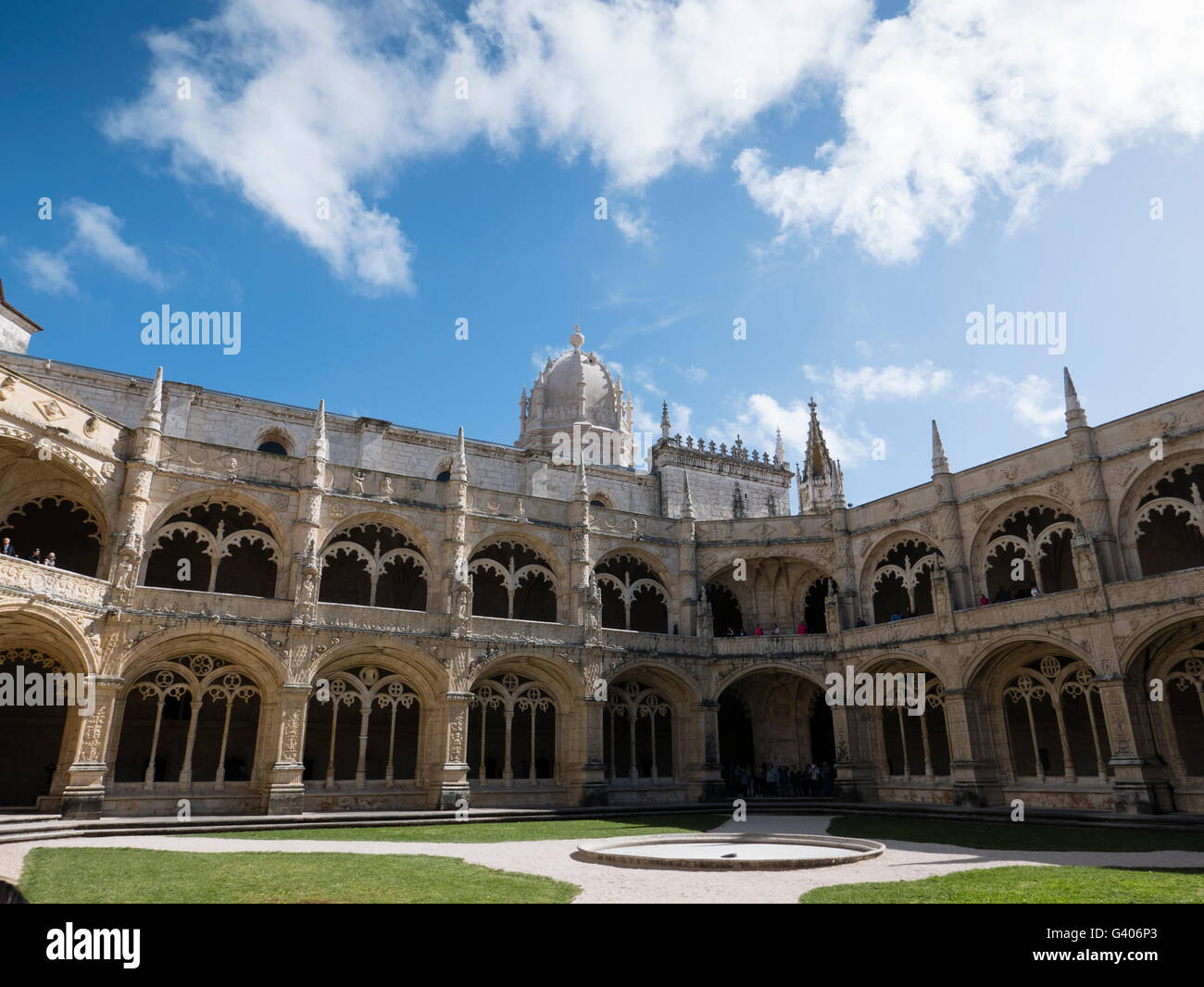 Mosteiro da santa maria de belem mosteiro dos jeronimos hi-res stock ...