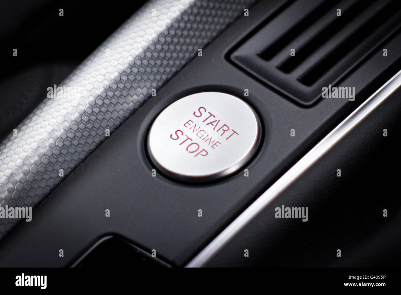 Hong Kong, China Jan 7, 2016 : Audi Q5 2016 Start Stop Engine on Jan 7 ...