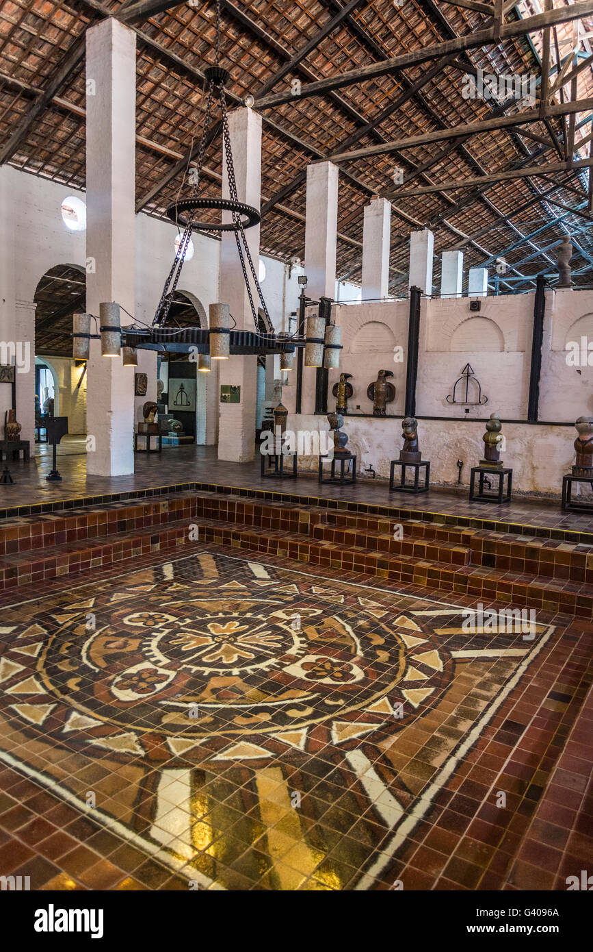 Oficina Ceramica Francisco Brennand, Workshop and gallery interior ...